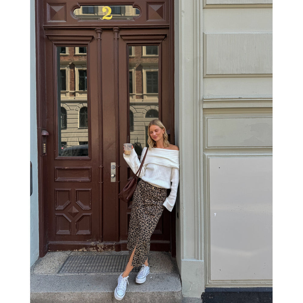 Jane leopard pencil skirt / 100164 - Leopard Printed – DEPECHE Jane leopard pencil skirt / 100164 - Leopard Printed – DEPECHE